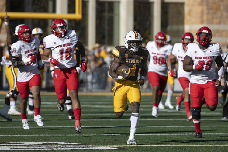 RB Harrison Waylee only getting stronger in UW's backfield | Sports ...