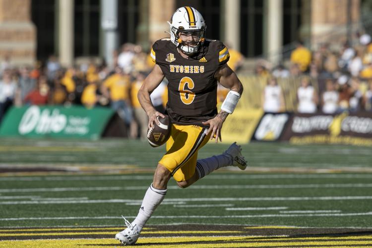 Peasley bounces back in UW's first conference win | University of ...