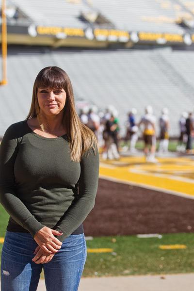 Sexual Violence Advocate Meets With Uw Athletes Local News