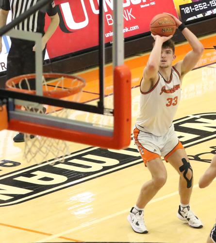 NAIA player of the year Mason Walters commits to UW | University of ...