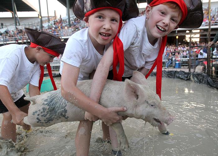 PHOTOS: Laramie County Fair Pig Wrestling 2018 | Gallery | wyomingnews.com