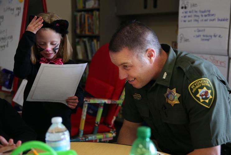 Prairie Wind Elementary honors local heros | Gallery | wyomingnews.com