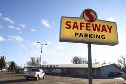 Neighbors mourn the loss of old Safeway | News | wyomingnews.com