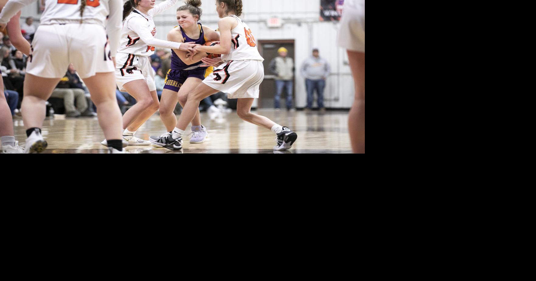 Burns girls hang on to beat Pine Bluffs | Burns | wyomingnews.com