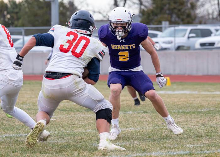 Hornets score on first 8 drives to down Lingle in 9-man semis | Pine Bluffs | wyomingnews.com