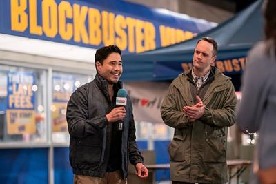 ‘Blockbuster’ review: Netflix’s workplace sitcom, 'Blockbuster ...