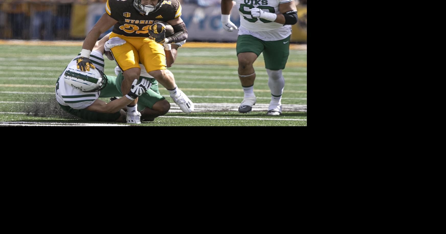 Sam Scott carving out a role in Wyoming's backfield | University of ...