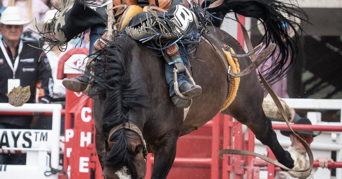 Zeke Thurston notches first 90-point ride of 128th anniversary Cheyenne ...
