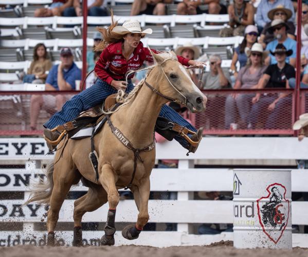 Saddle bronc rider Coleman Shallbetter notches first 90-point ride of ...