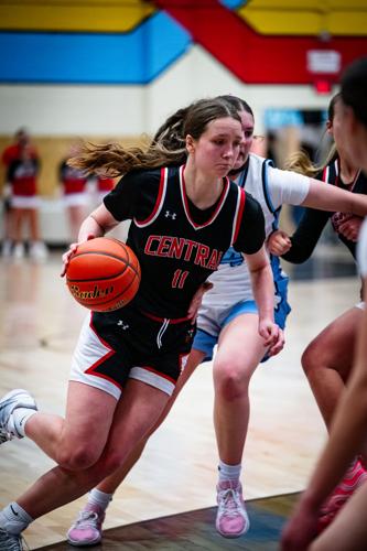 Strong second quarter powers East girls to win over Central | Cheyenne ...