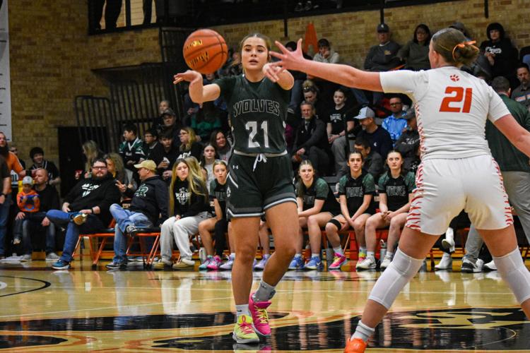 Wolves girls basketball claims 4A West region title | Rocket Miner ...