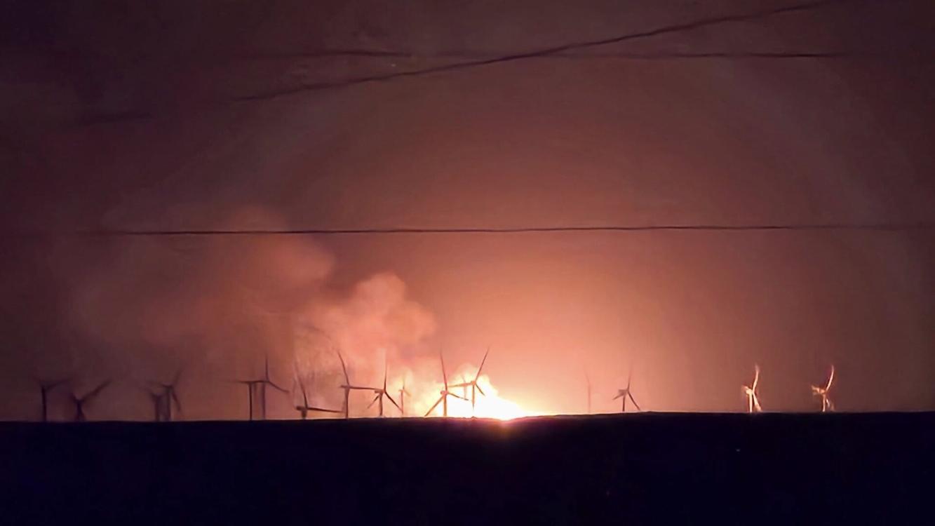 Ruptured natural gas pipeline bursts into massive flames; authorities ...