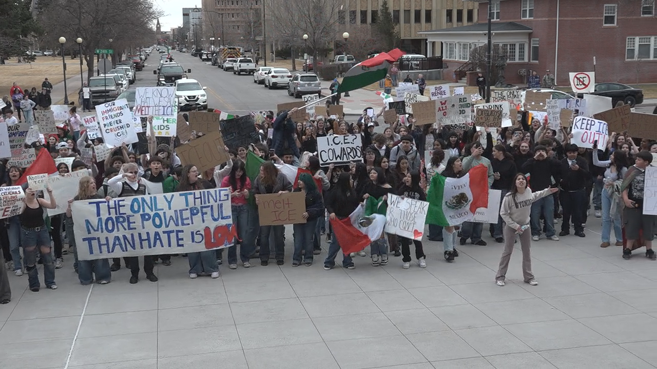 Hundreds of Cheyenne high schoolers walk out in protest of ICE | News ...