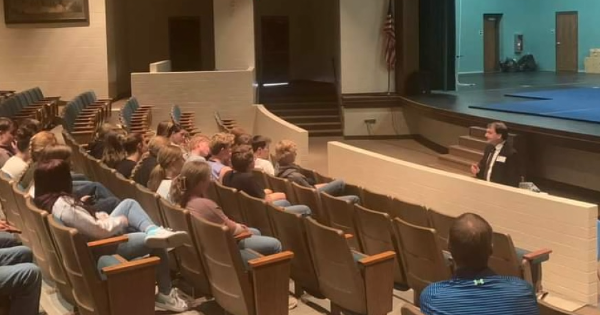 The Wyoming Secretary of State talks to students about the Constitution ...