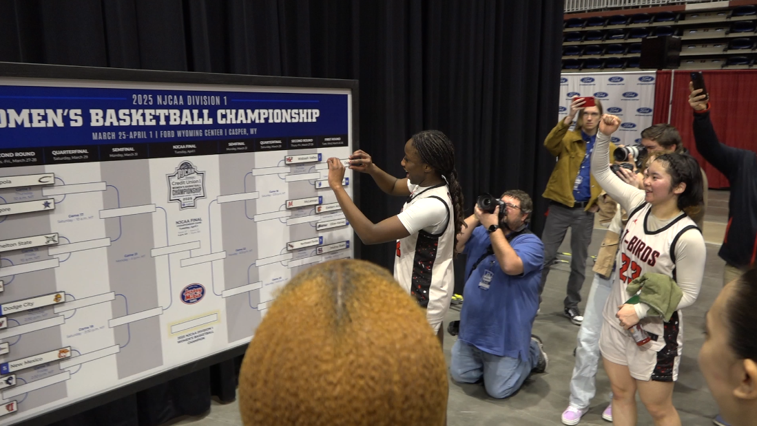 Casper College T-Birds Advance to Next Round of NJCAA Tournament ...