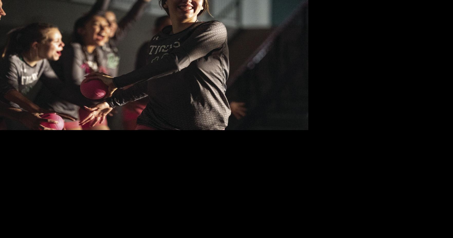 Lander ‘Spikes Out’ Cancer on the court | Sports | wyotoday.com