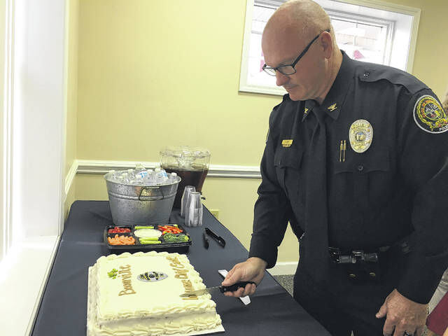 Boonville police chief sworn in | Local News | yadkinripple.com