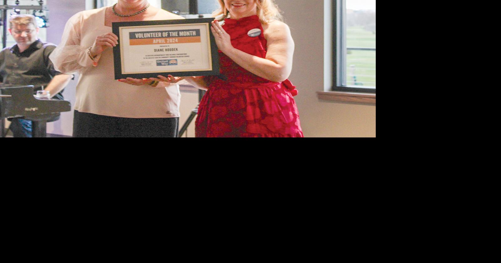Houdek Is Named United Way Volunteer Of Month | Community | yankton.net