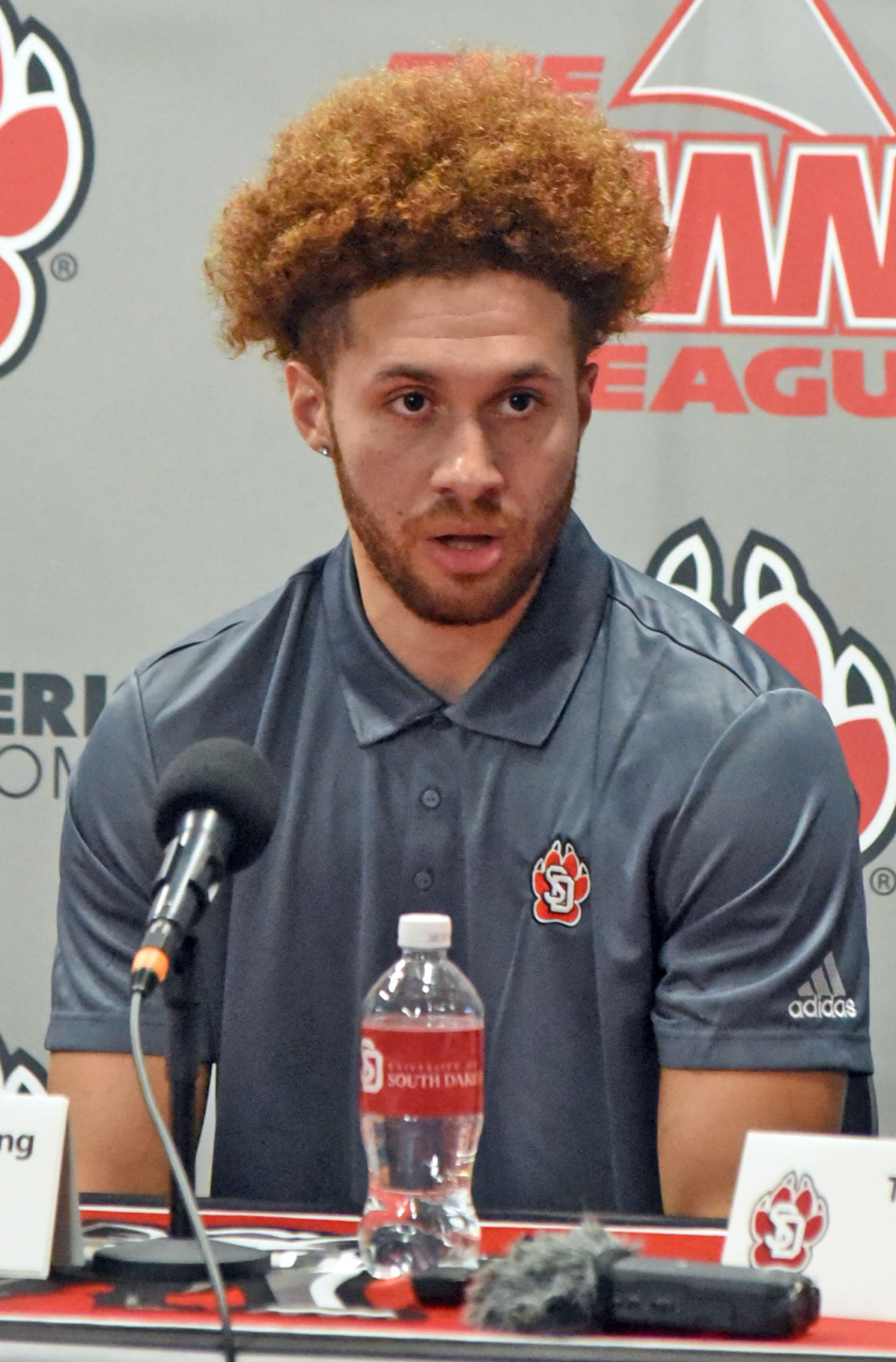 Hoeck: Todd Lee Has His Guys Believing At USD | Sports | yankton.net