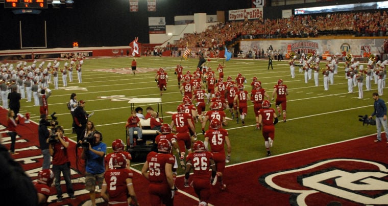 SDSU at USD Football 2013 | Sports | yankton.net