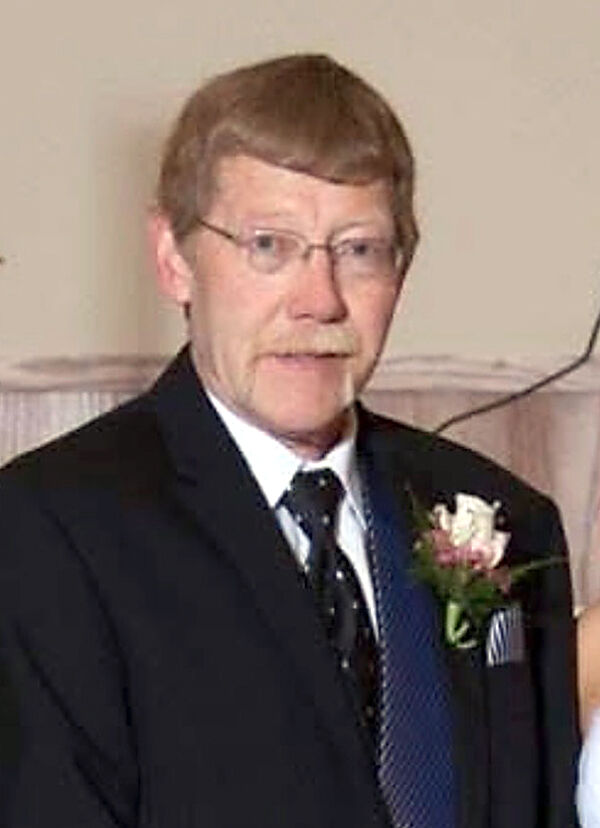 Douglas Bak | Obituaries | yankton.net