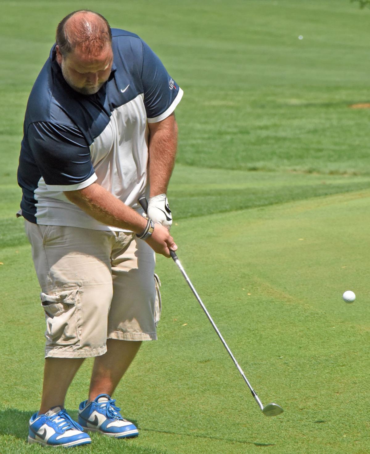 Metzger Swings For Third Title Of Season | Sports | yankton.net