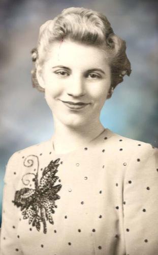 Stella Nusz | Obituaries | yankton.net