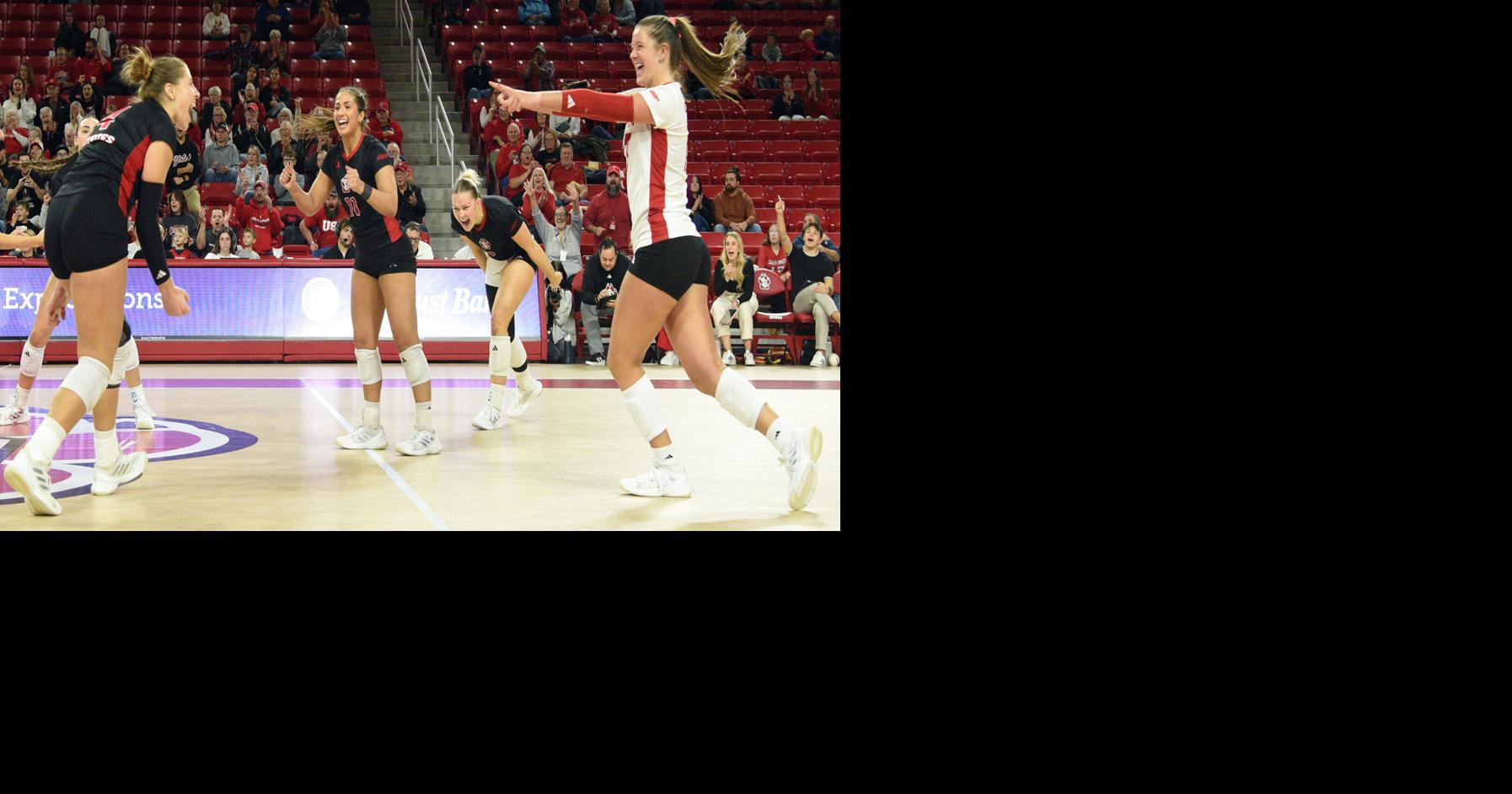 USD Sweeps Bison In Regular Season Finale | Sports | yankton.net