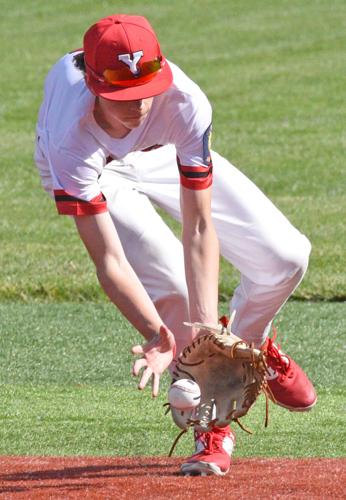 Baseball: Juniors Swept In Opener | Sports | yankton.net