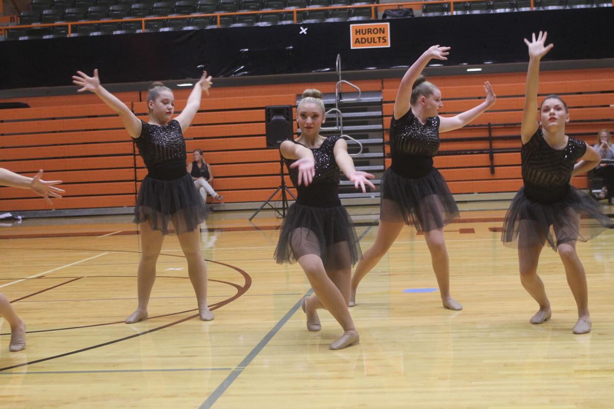 C&D: Gazelles Fourth At Huron | Sports | yankton.net