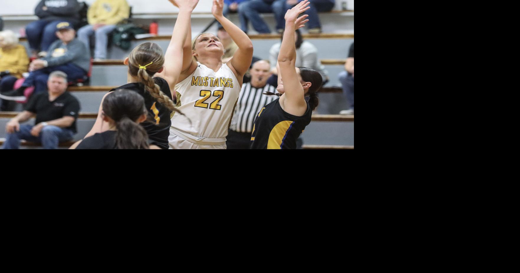 Mustangs' second-quarter haymaker buries Huskies