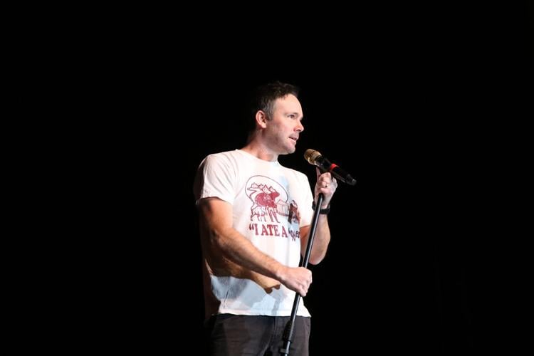 York fans line up for Larry the Cable Guy