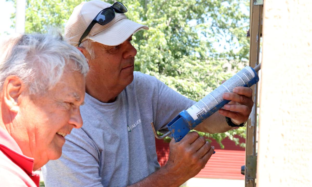 Henderson Neighbors: Volunteers make museum work