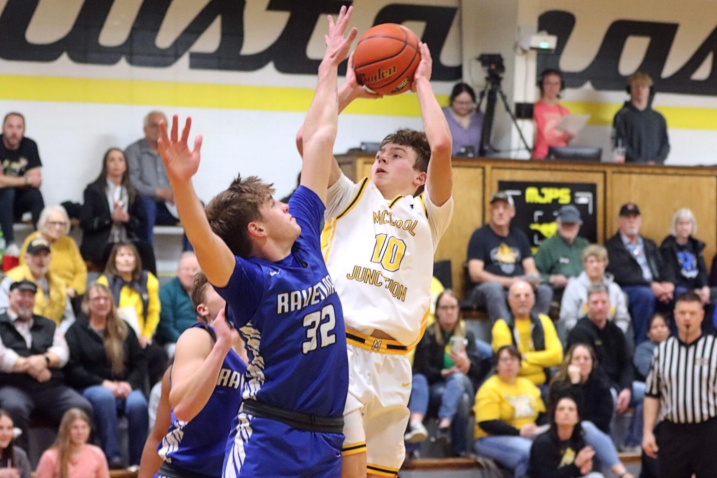 Mustang boys gallop to fourth straight district final