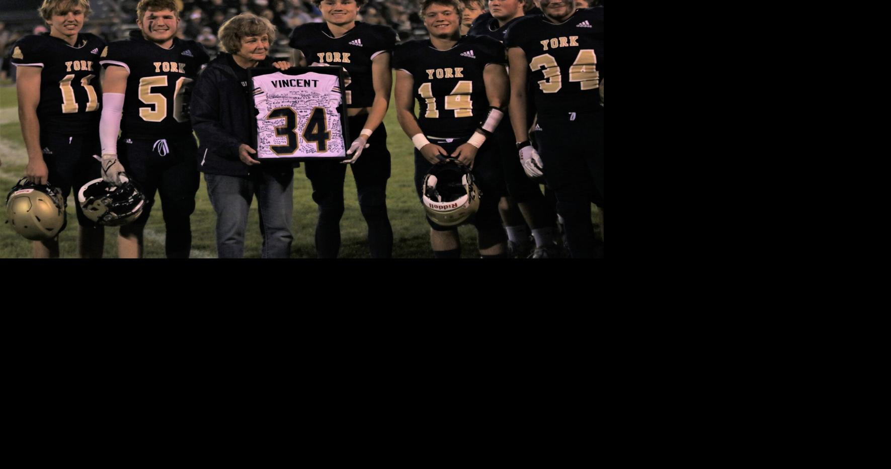 Football team honors the late Jack Vincent