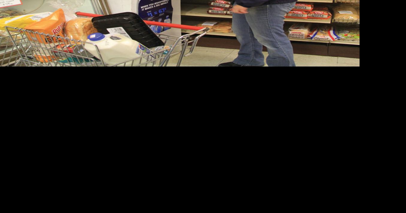 Exeter grocery store sells to community