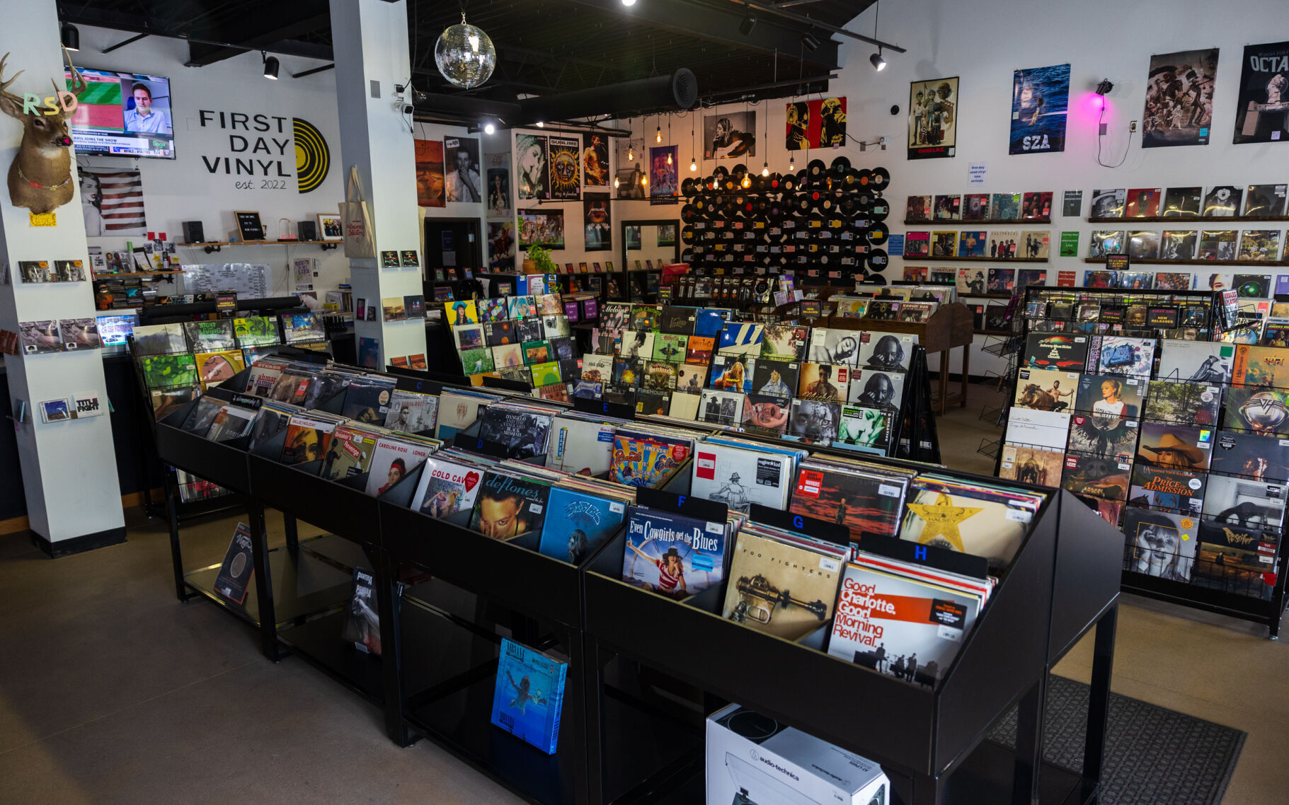 Vinyl revival in Lincoln boosts record store sales