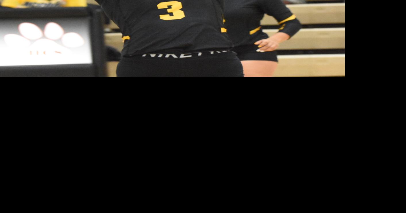 McCool Junction drops a tough one in subdistrict volleyball