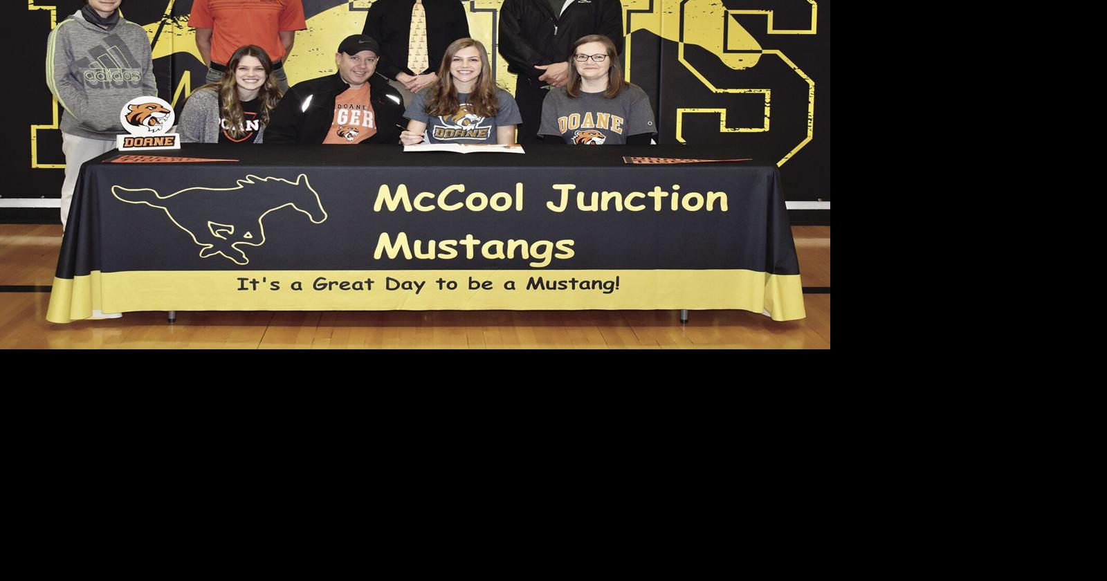 McCool's Plock signs to run at Doane