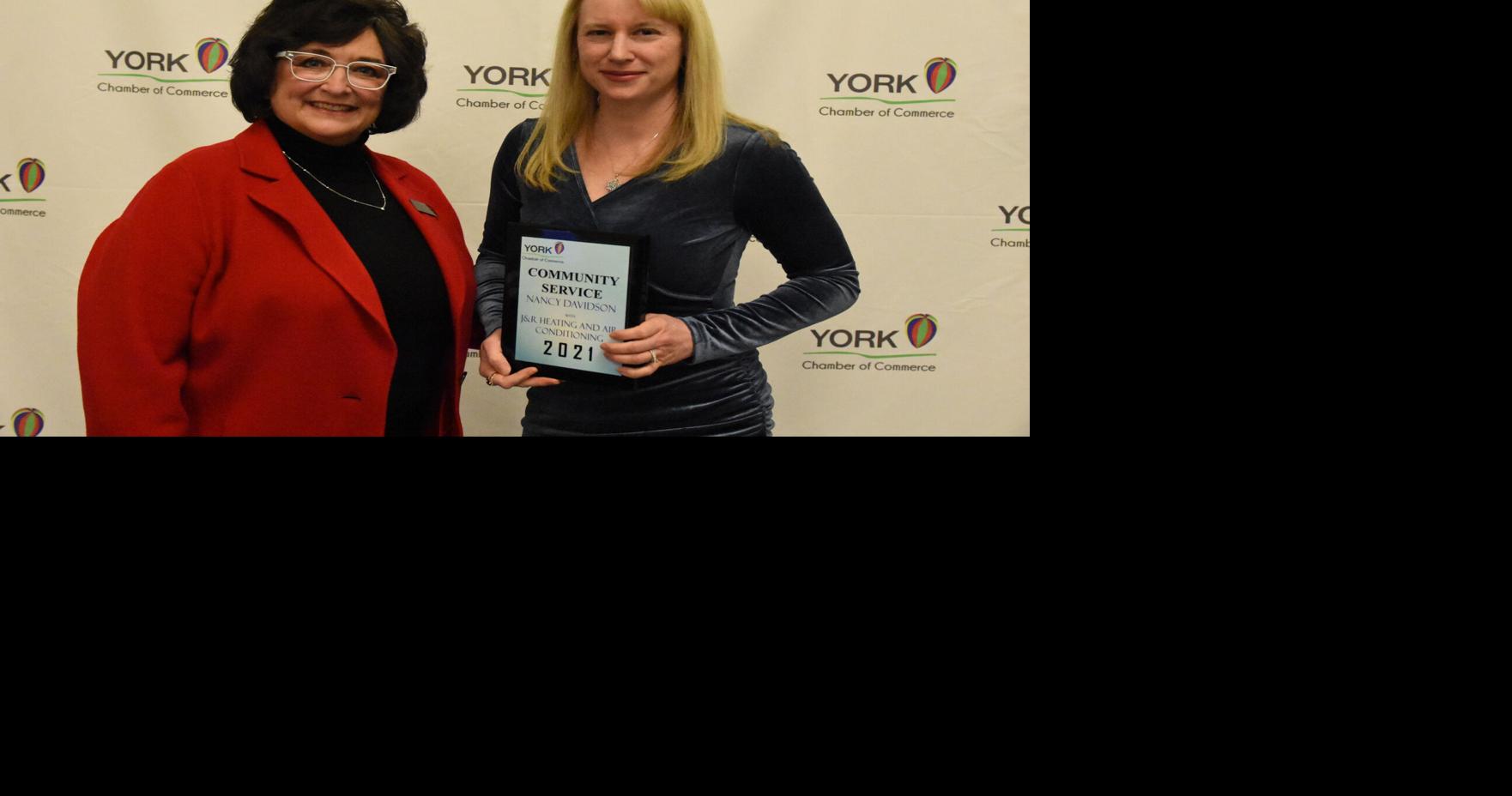 Nancy Davidson given Community Service Award