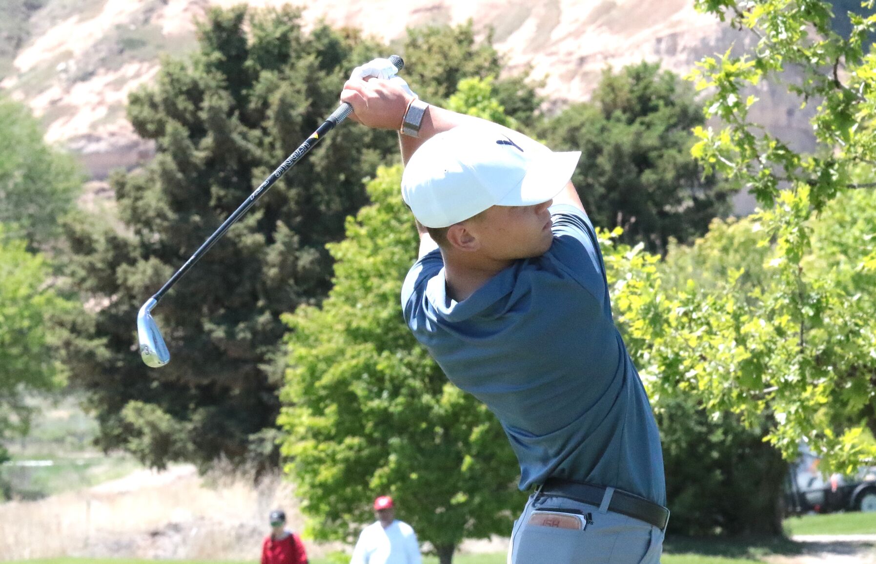Dukes' Hinze runner-up at Class B golf