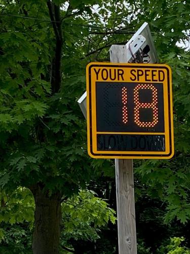 Speed radar warning signs spread to new Richmond Hill roads