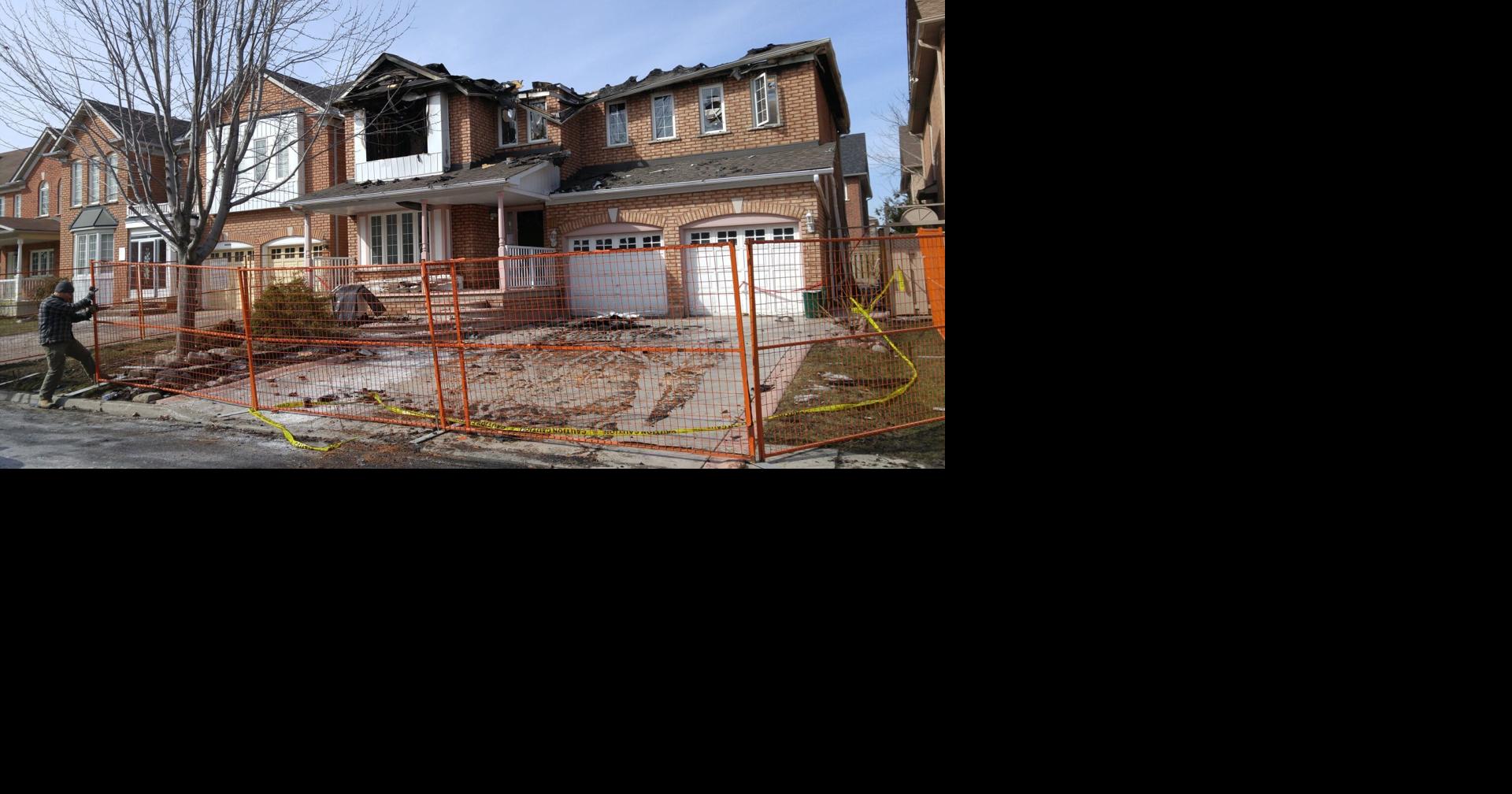 Neighbouring homes evacuated during Markham house fire