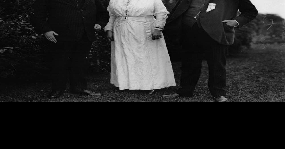 CLASSIC KING: Mackenzie King, Lady Pellatt, and Sir Henry Pellatt at ...