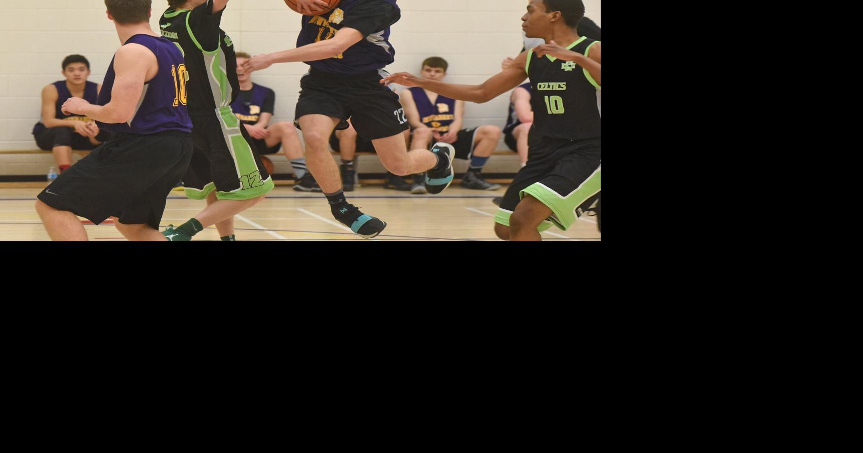 Newmarket Raiders sink Cardinal Carter Celtics in hoops playoff showdown