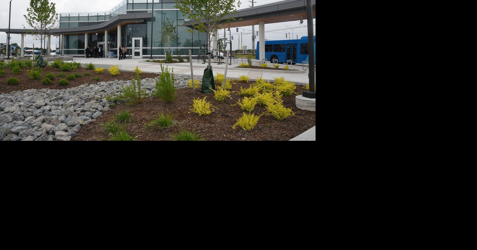 Grand opening held for Major Mackenzie West bus terminal
