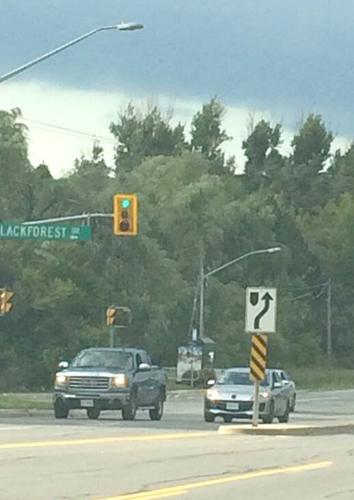 Upside down traffic light in Richmond Hill turns heads