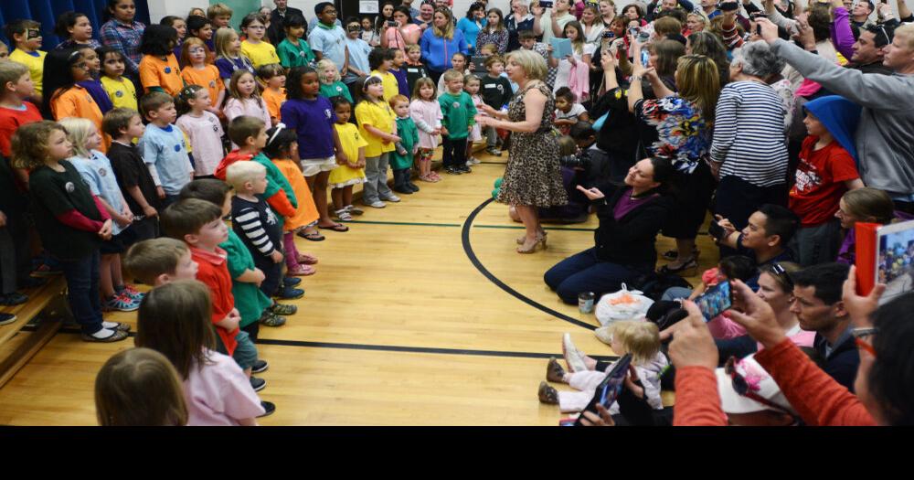 Past students, teachers bid farewell to George Street Public School