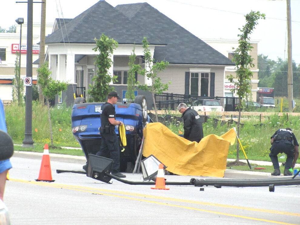 Police looking for clues in fatal Stouffville crash