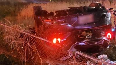 27-year-old woman dead after single-vehicle rollover on highway ramp in ...